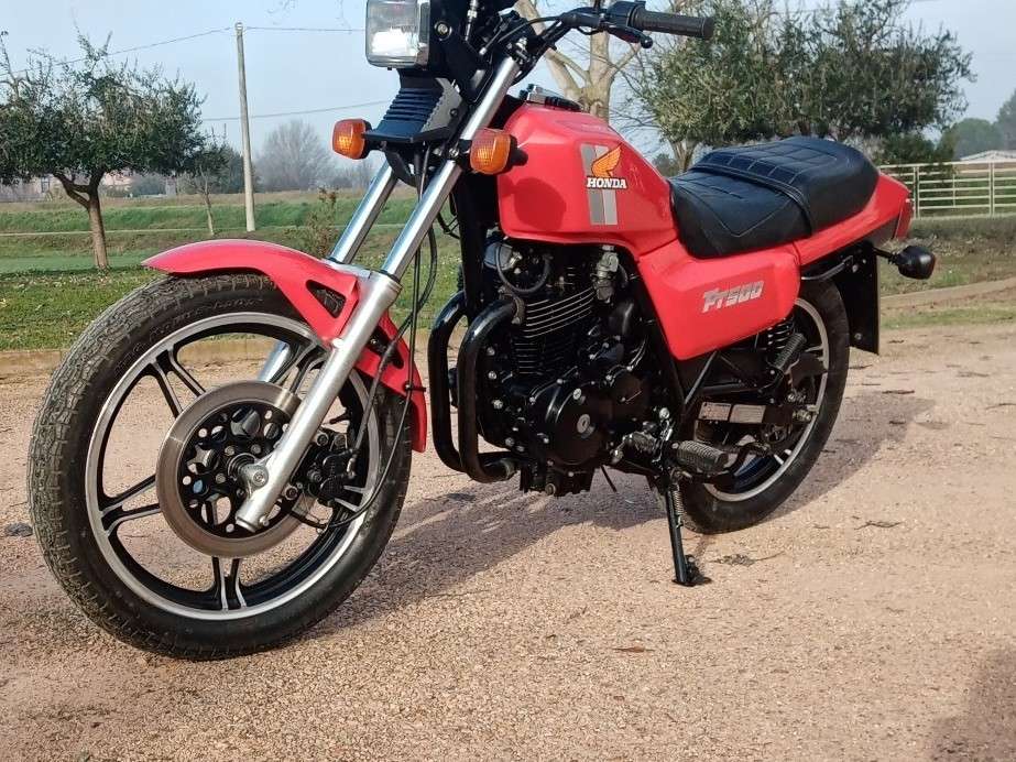 Honda FT 500