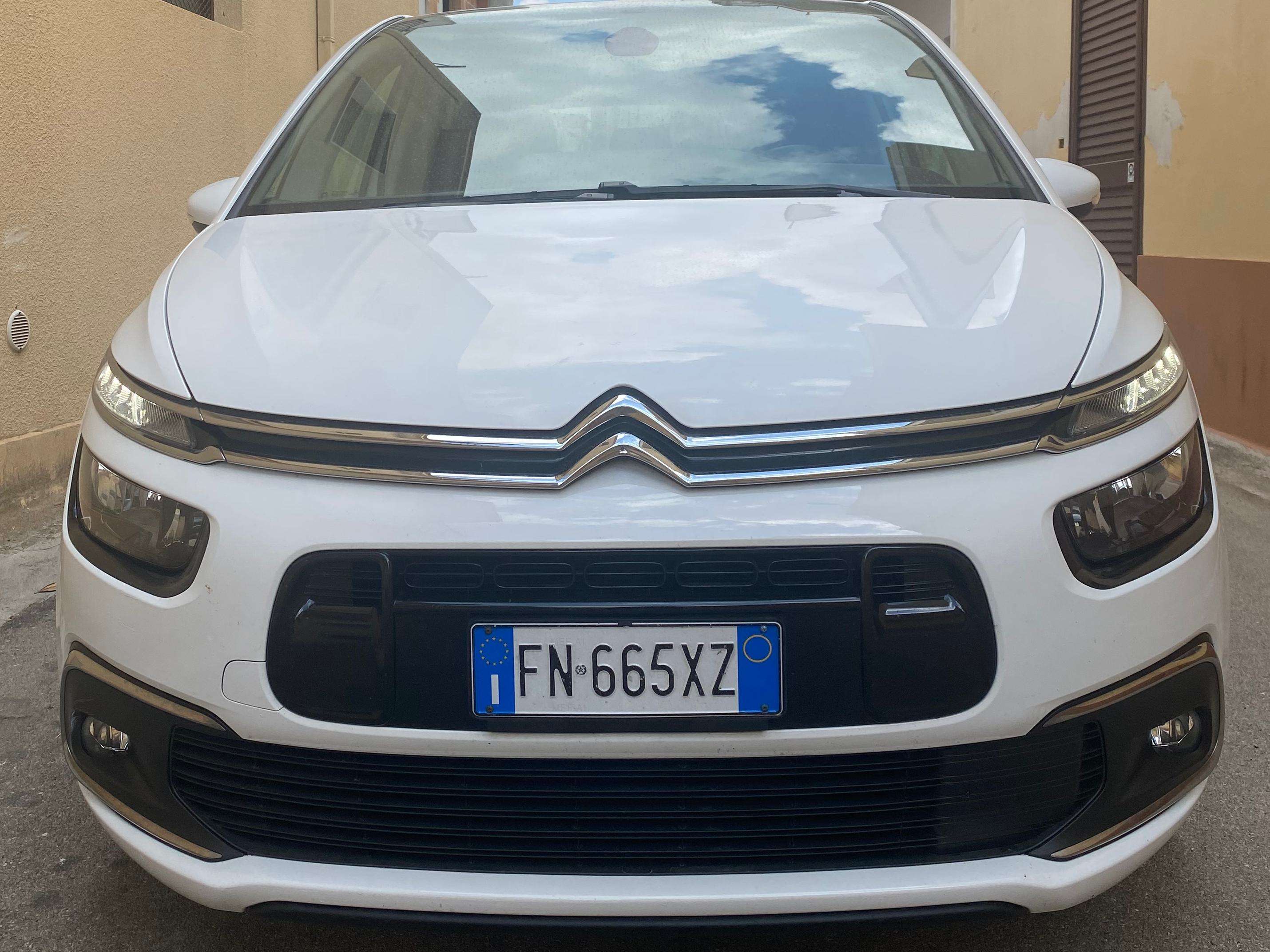 Citroen C4 PicassoC4 Picasso II 2017 1.6 bluehdi Shine s