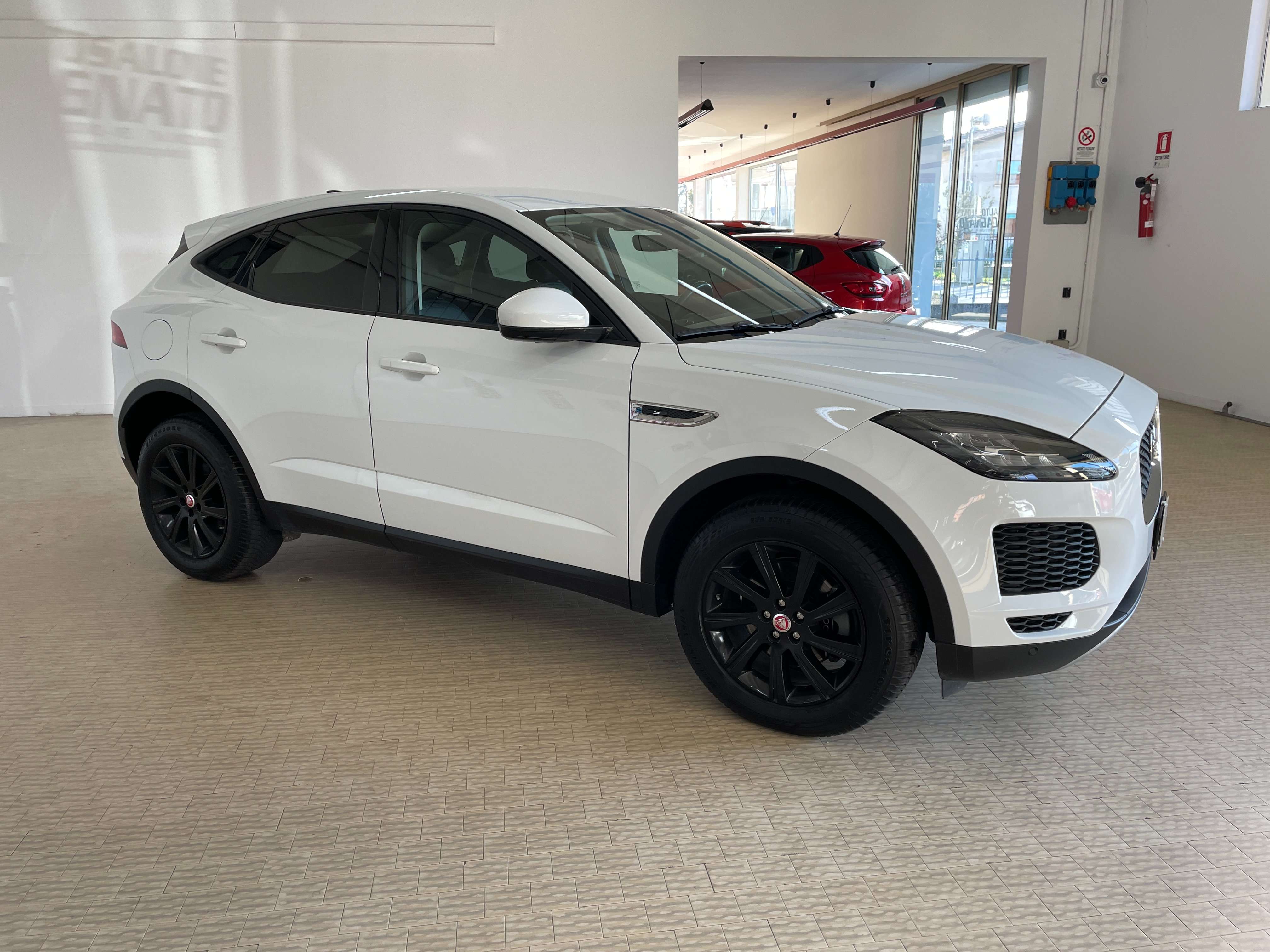 Jaguar E-Pace2.0d S awd 150cv auto Vetri scuri+Cerchi neri