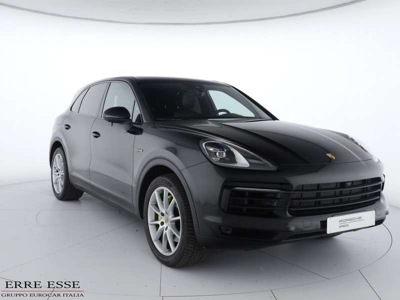 Porsche Cayenne3.0 e-hybrid tiptronic