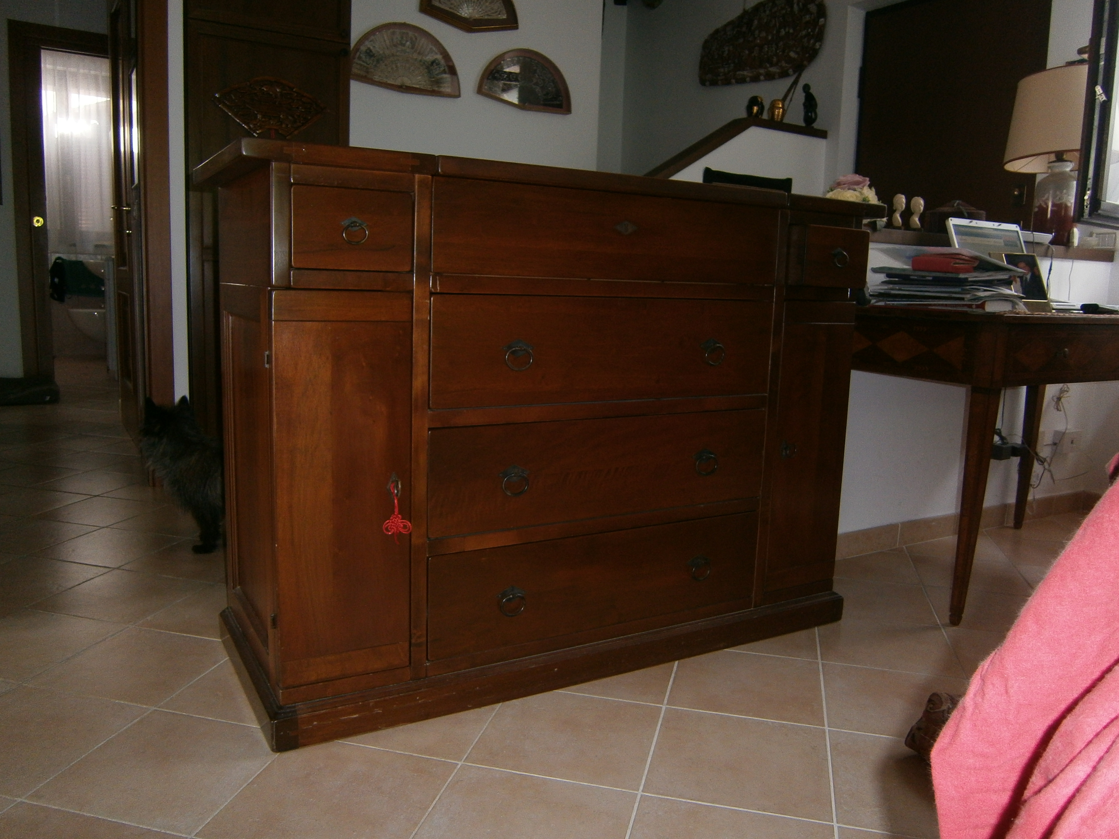 SECRETAIRE