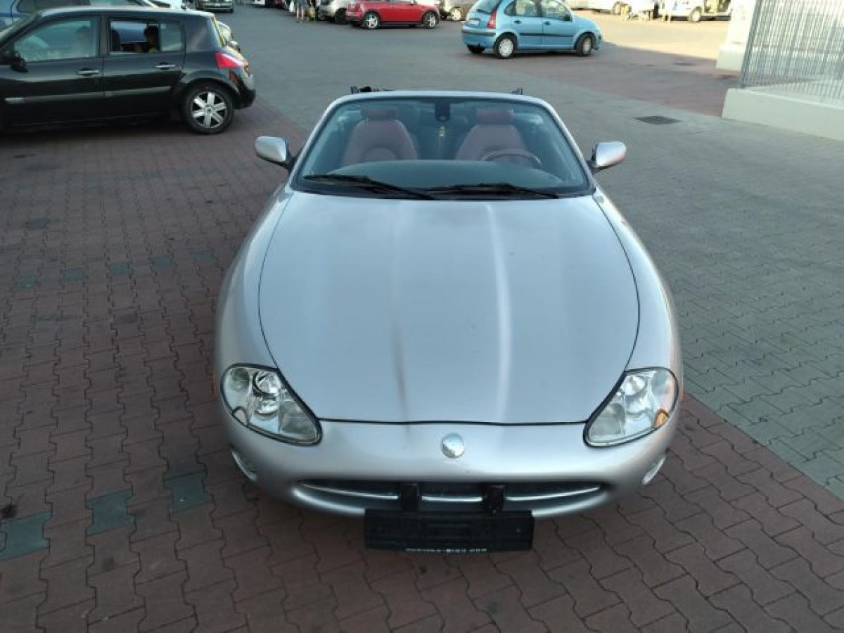 JAGUAR XK8/XKR (X100) XK8 4.2 Convertibile