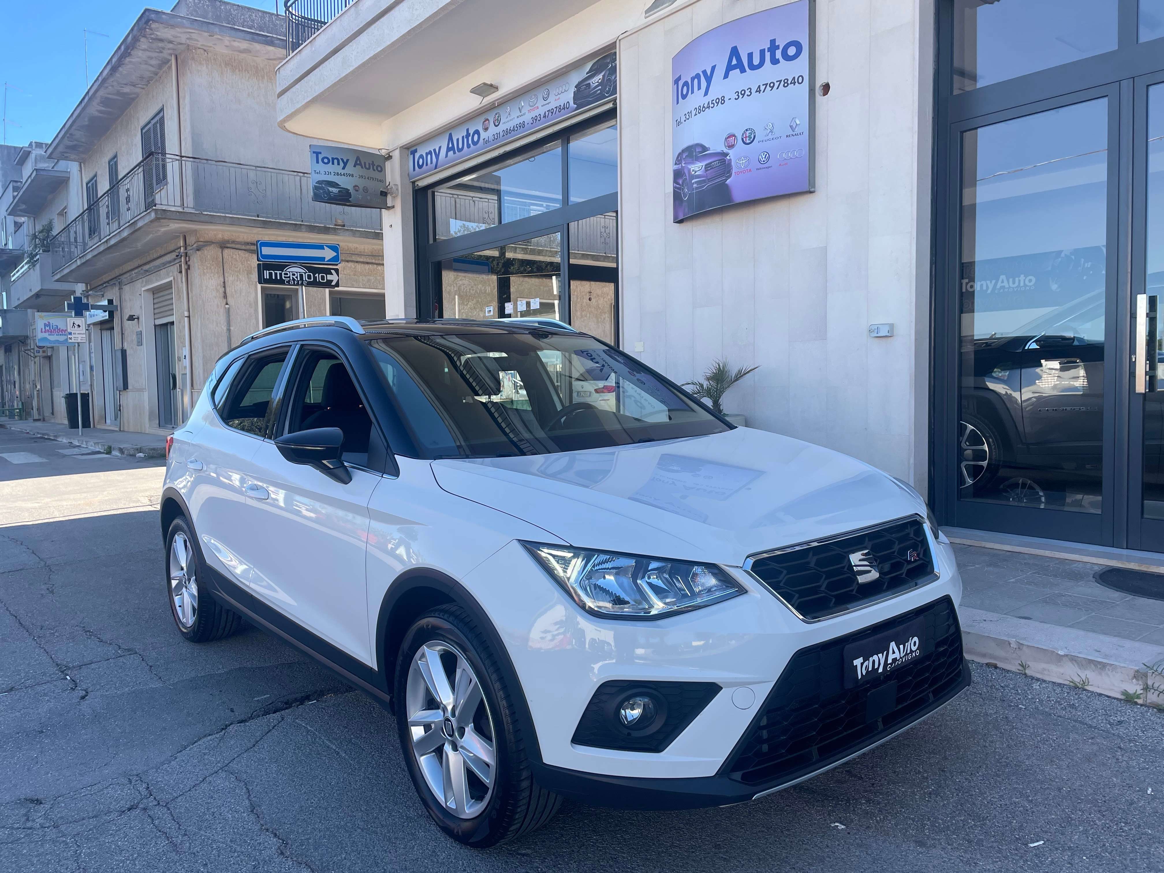 SEAT Arona1.0 tgi FR 90cv FARI LED, APPLE CARPLAY,NAVIGATORE