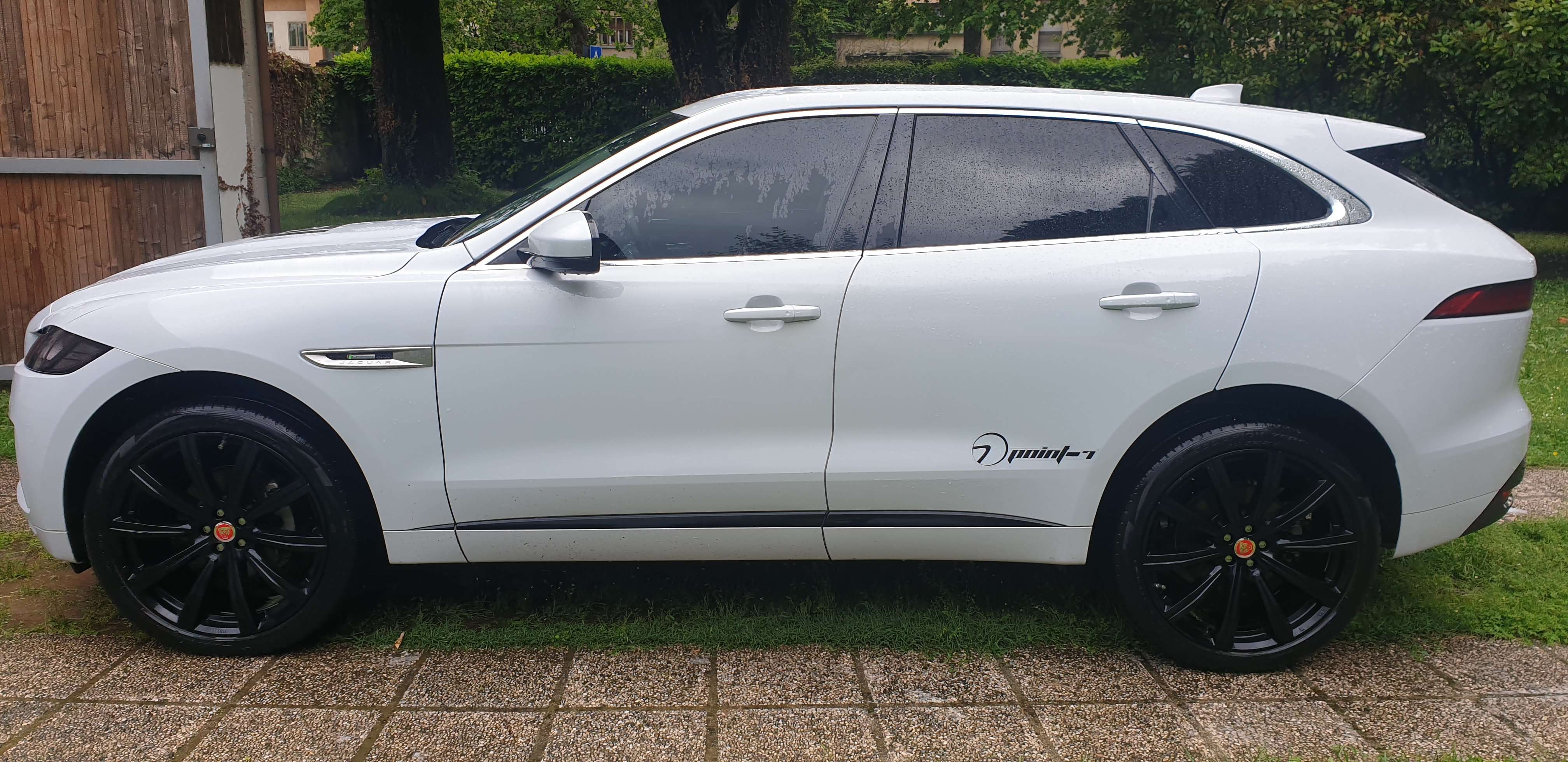 Jaguar F-PaceF-Pace 2.0d R-Sport awd 180cv auto