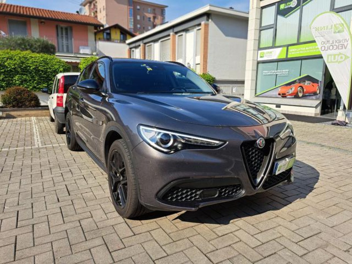 ALFA ROMEO Stelvio Stelvio 2.2 Turbodiesel 190 CV AT8 Q4 Executive