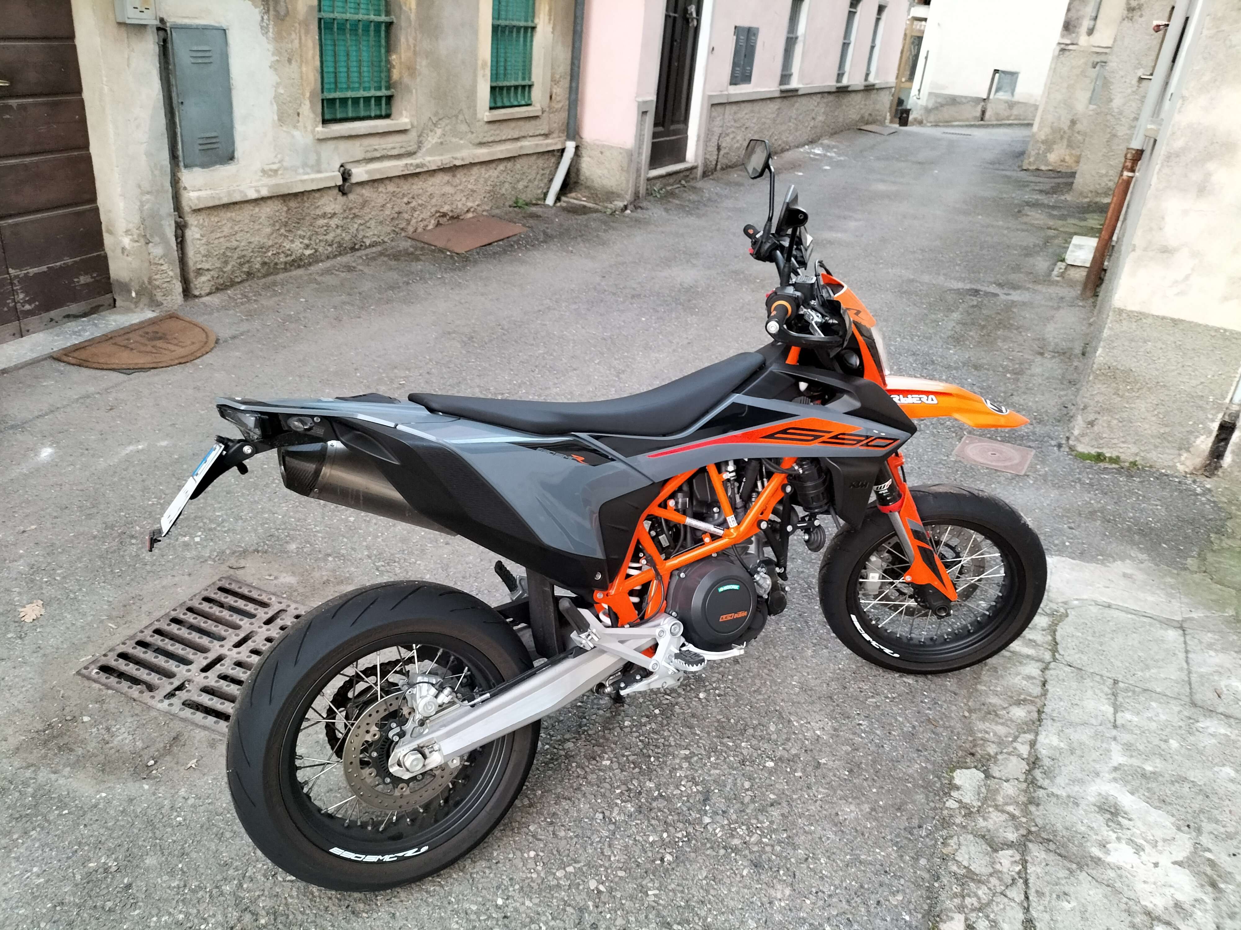 KTM 690 SMC