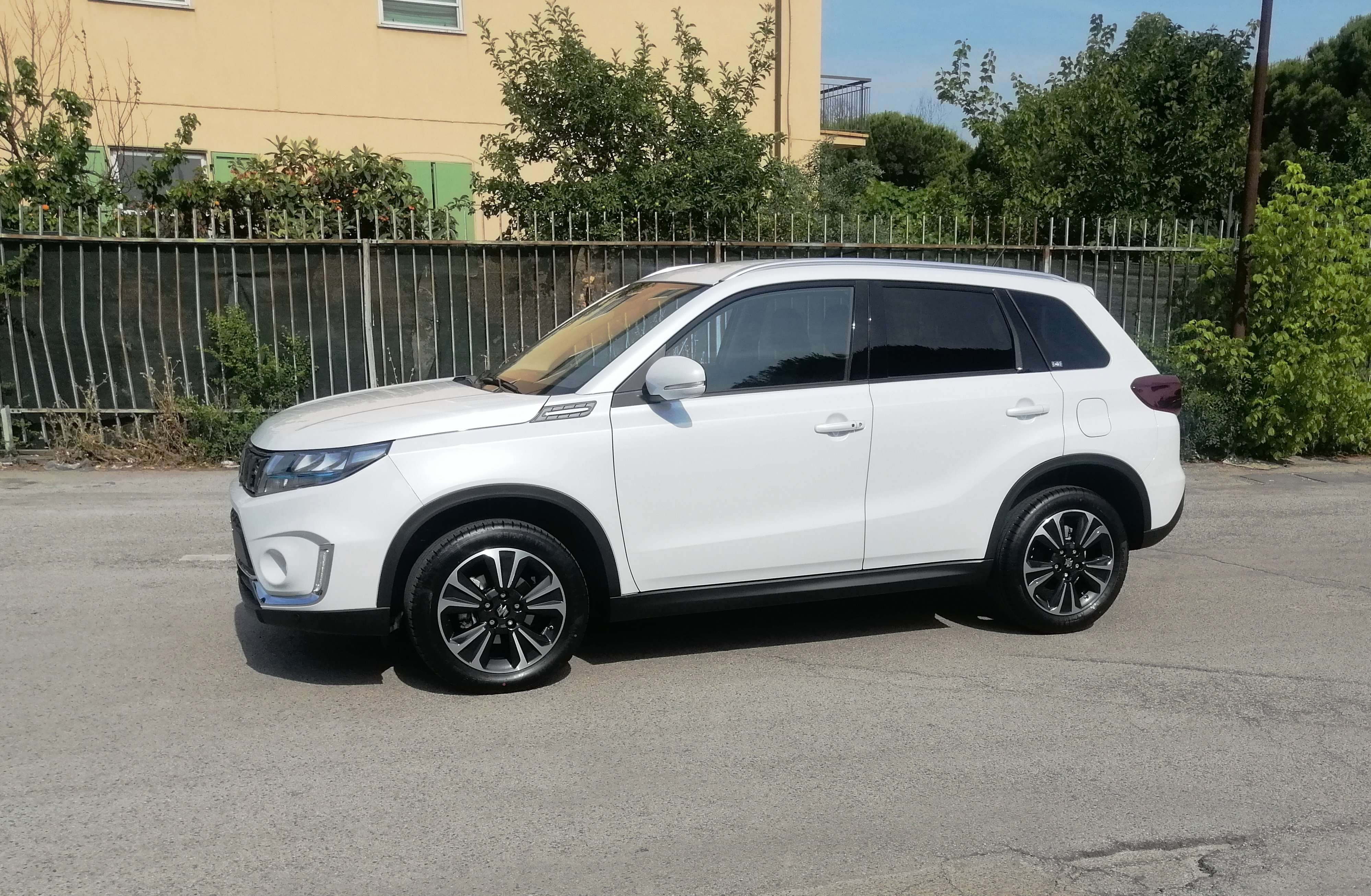 Suzuki Vitara1.4h Top 2wd Hybrid Top ( in promo )