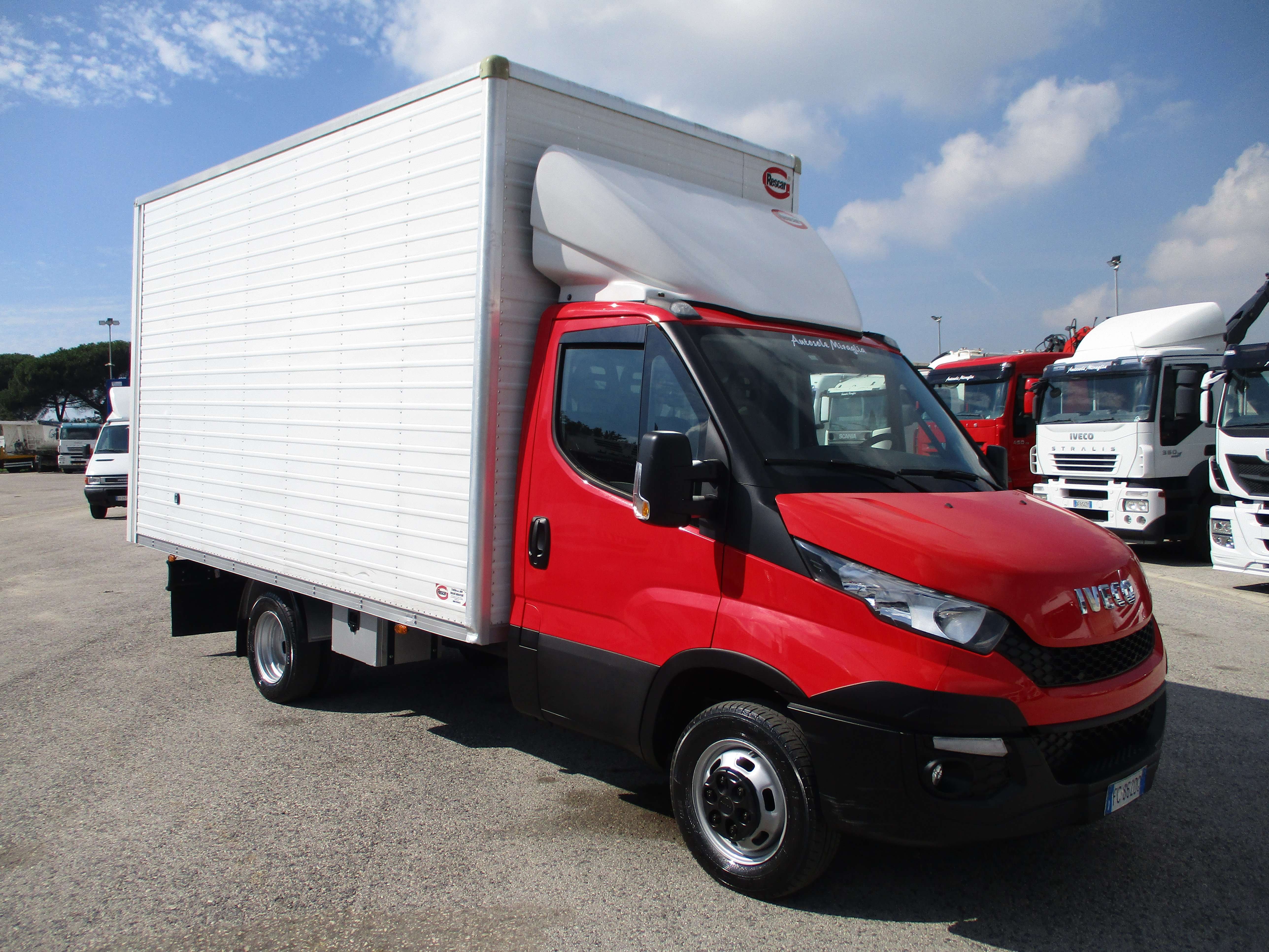 Iveco Daily35 C 15 3000 150CV FURGONE LEGA  DA4.45M ALTO 2.40