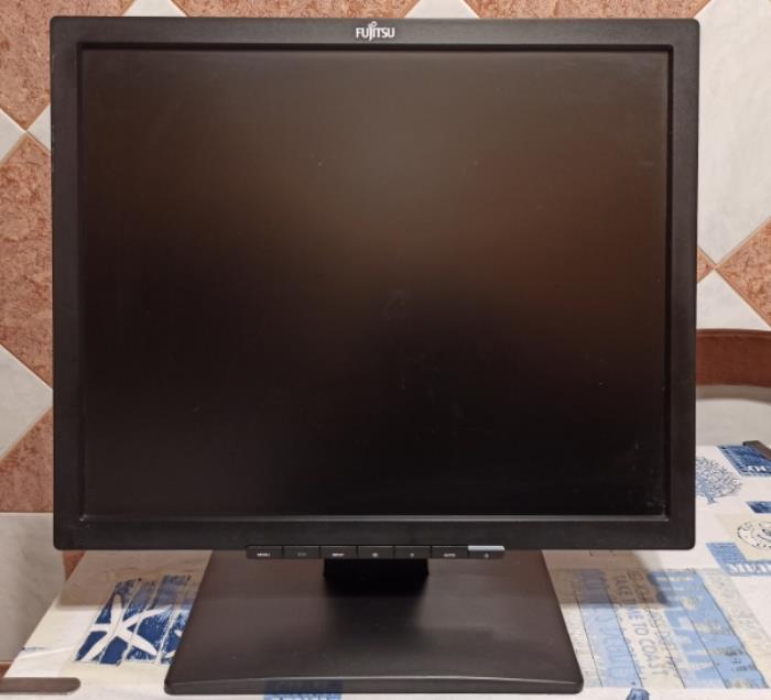 MONITOR A LED