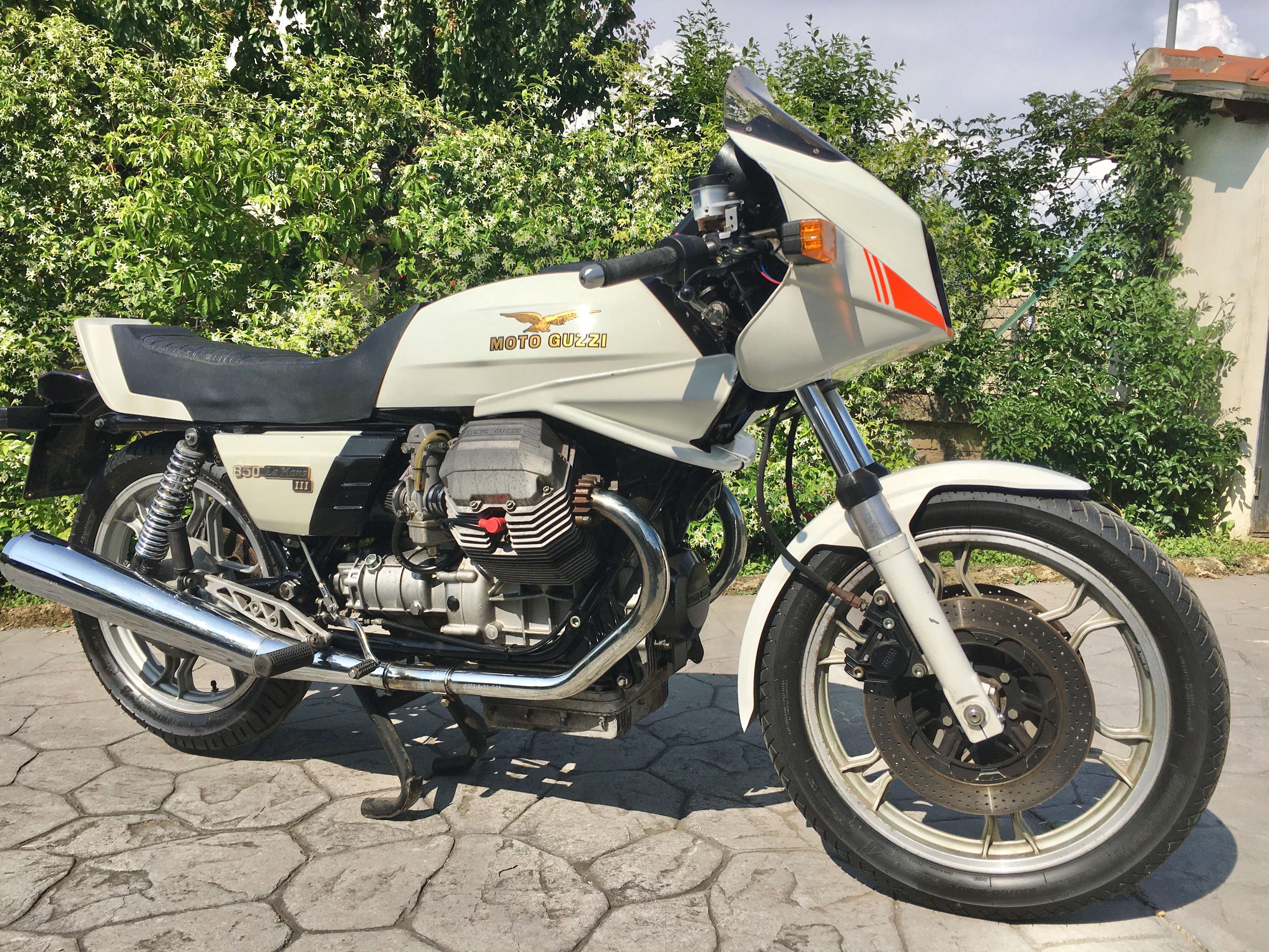 Moto Guzzi 850 Le MansLe mans 3