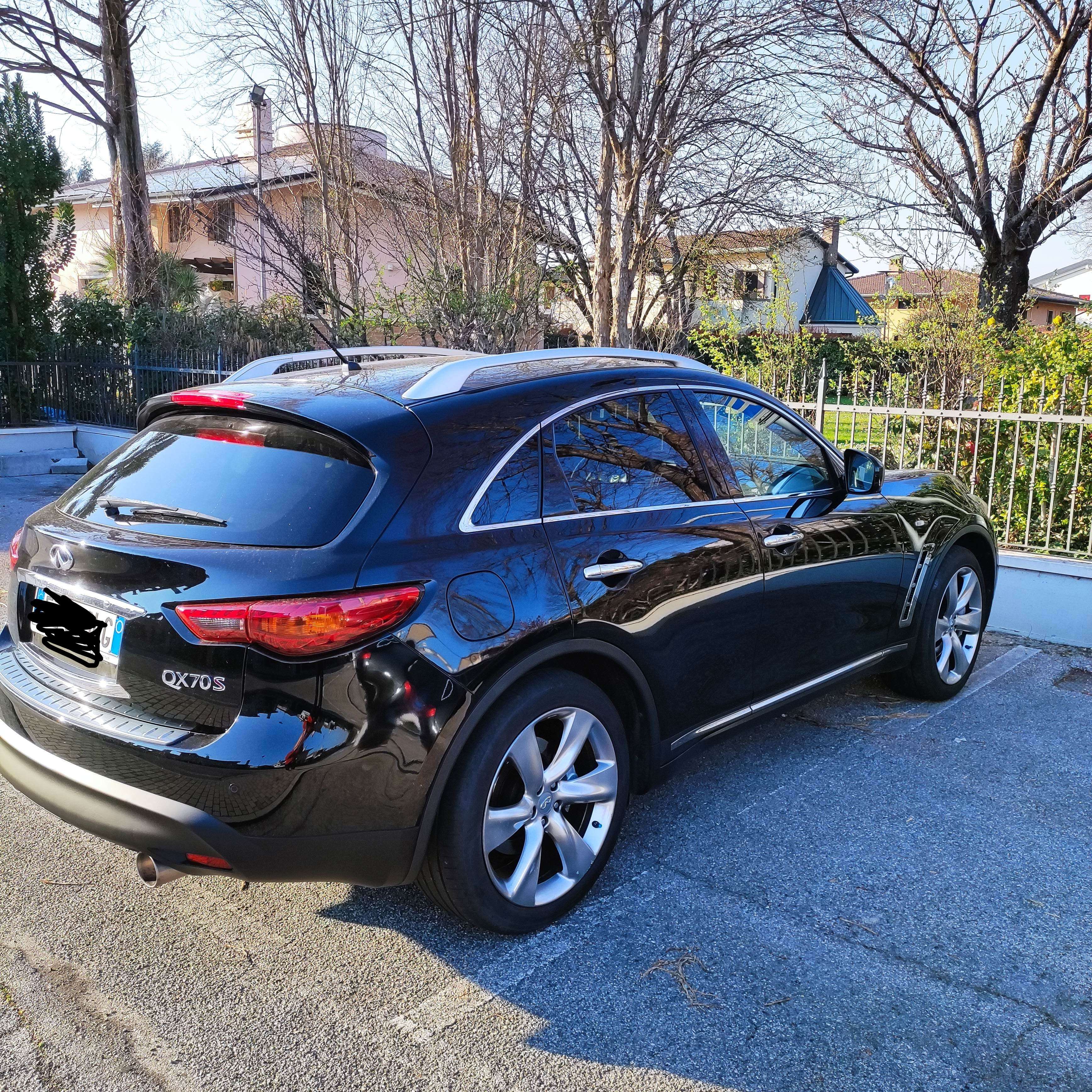 Infiniti QX703.0 at premium s bose