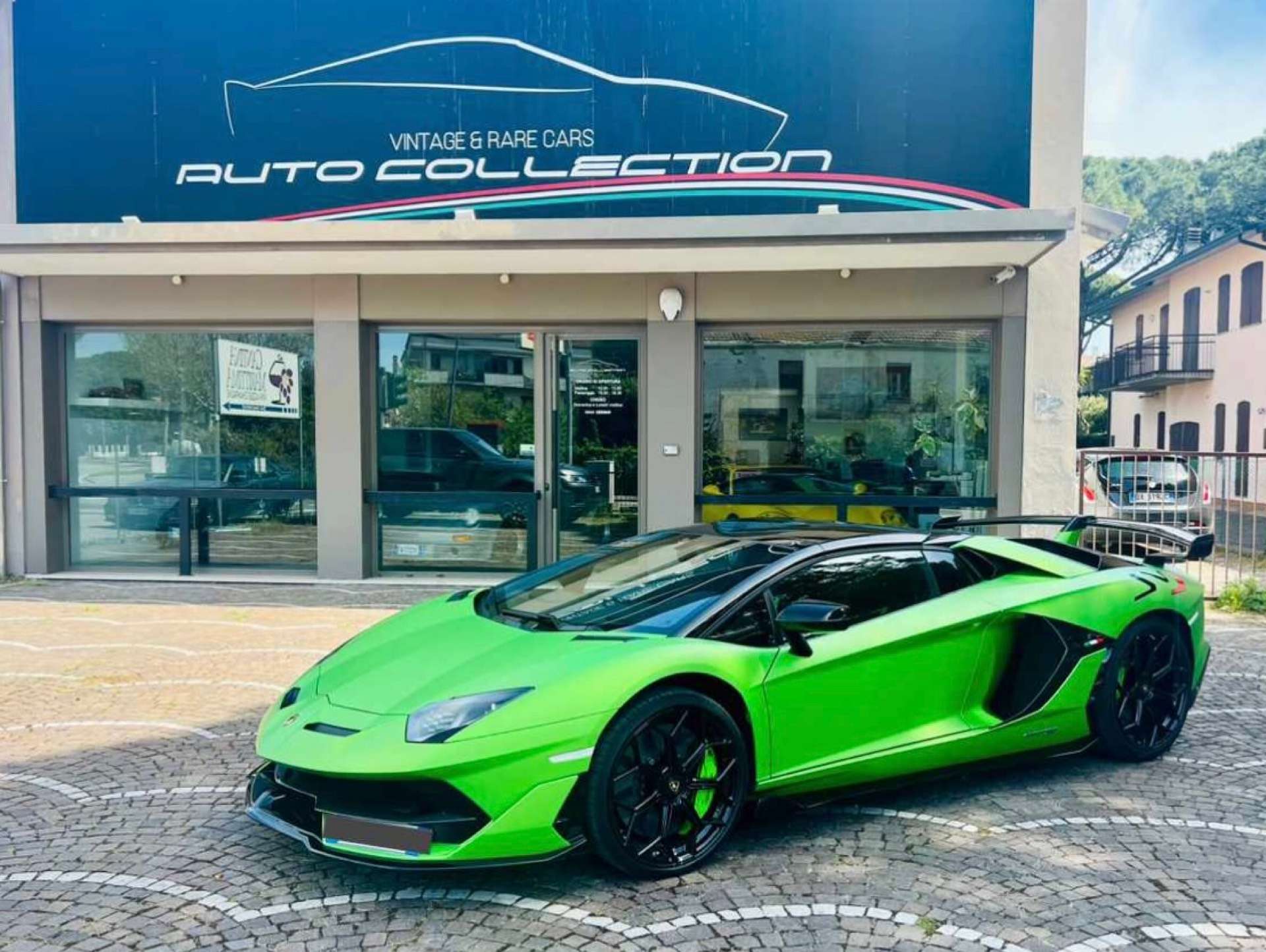 Lamborghini AventadorRoadster 6.5 SVJ 770 - 1 of 800 -  italiana - iva