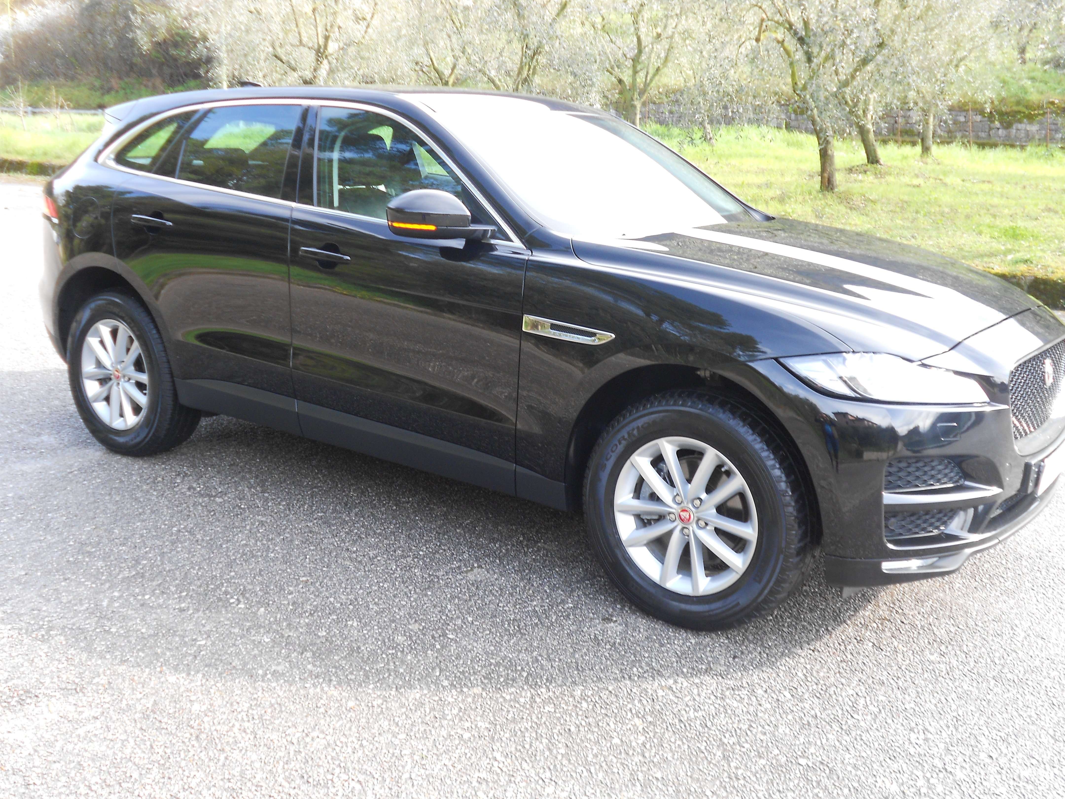 Jaguar F-PaceAWD(4x4)2.0d(PORTFOLIO-STRAFULL)180cv,E6B.