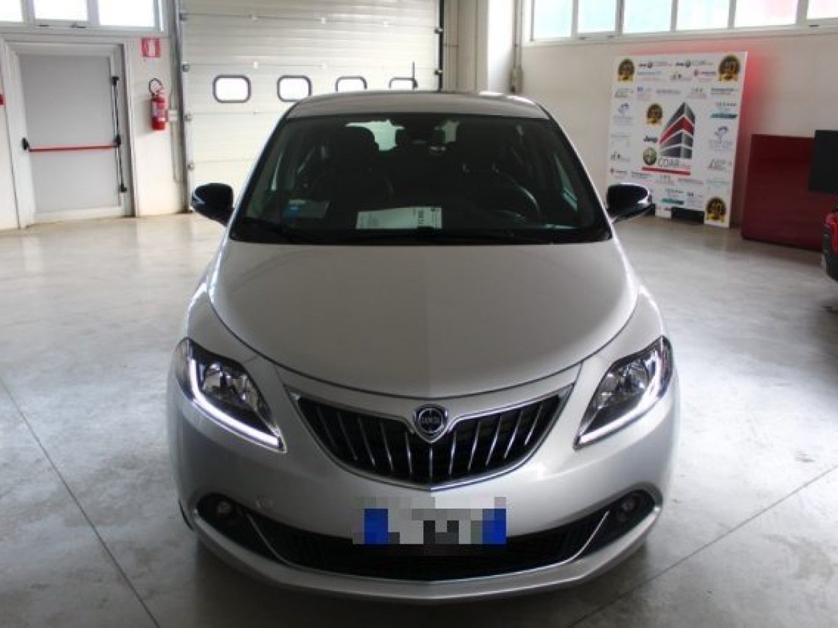 LANCIA Ypsilon 3ª serie Ypsilon 1.0 FireFly 5 porte S&S Hybrid Ecochic Gold