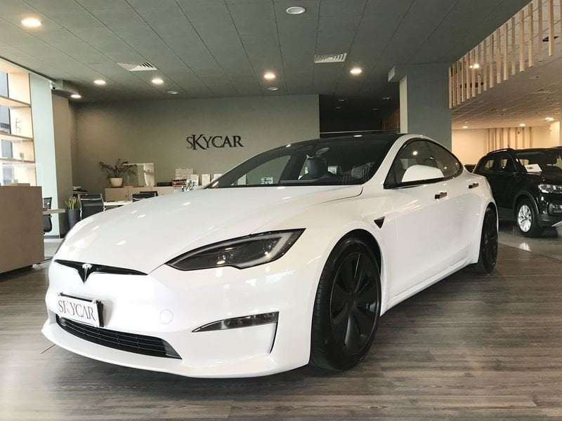 Tesla Model S100kWh  5.000 km di ricarica Supercharger gratuita