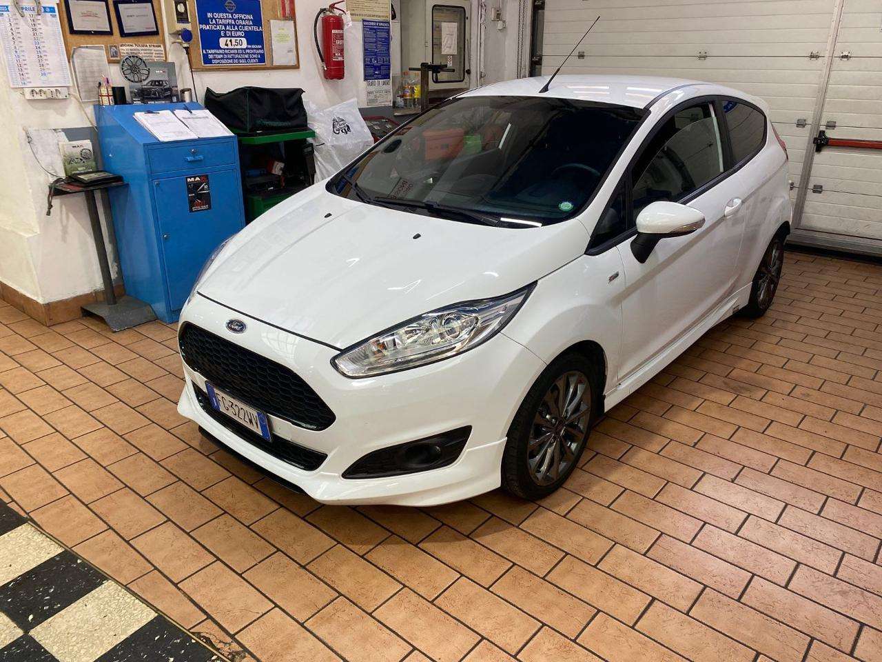 Ford Fiesta1.5 TDCi 95CV 3 porte ST-Line