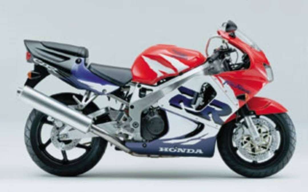 Honda CBR 900SC 33 Fire Blade