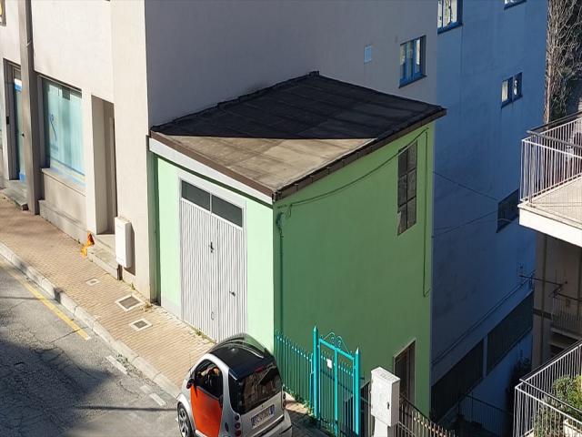 Garage in affitto a chieti terminal