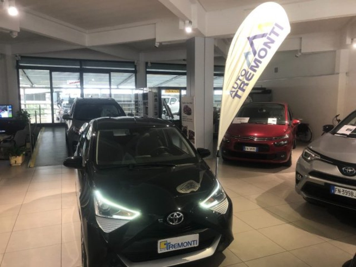 TOYOTA Aygo 2ª serie Aygo Connect 1.0 VVT-i 72 CV 5 porte x-fun