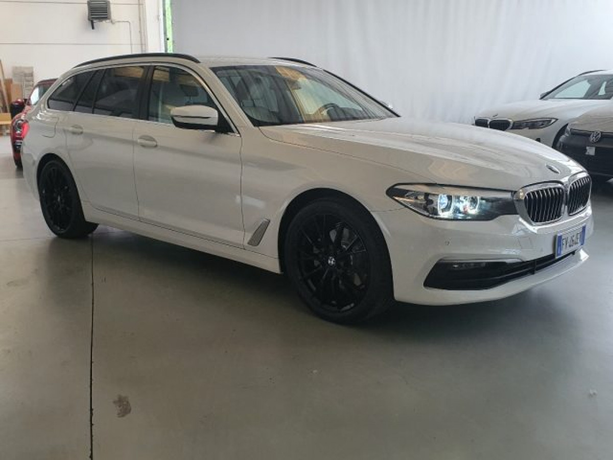 BMW Serie 5(G30/31/F90) 520d aut. Touring Business