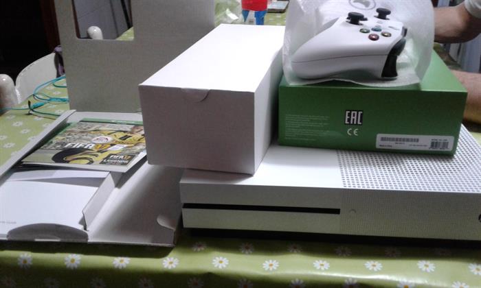 XBOX ONE S