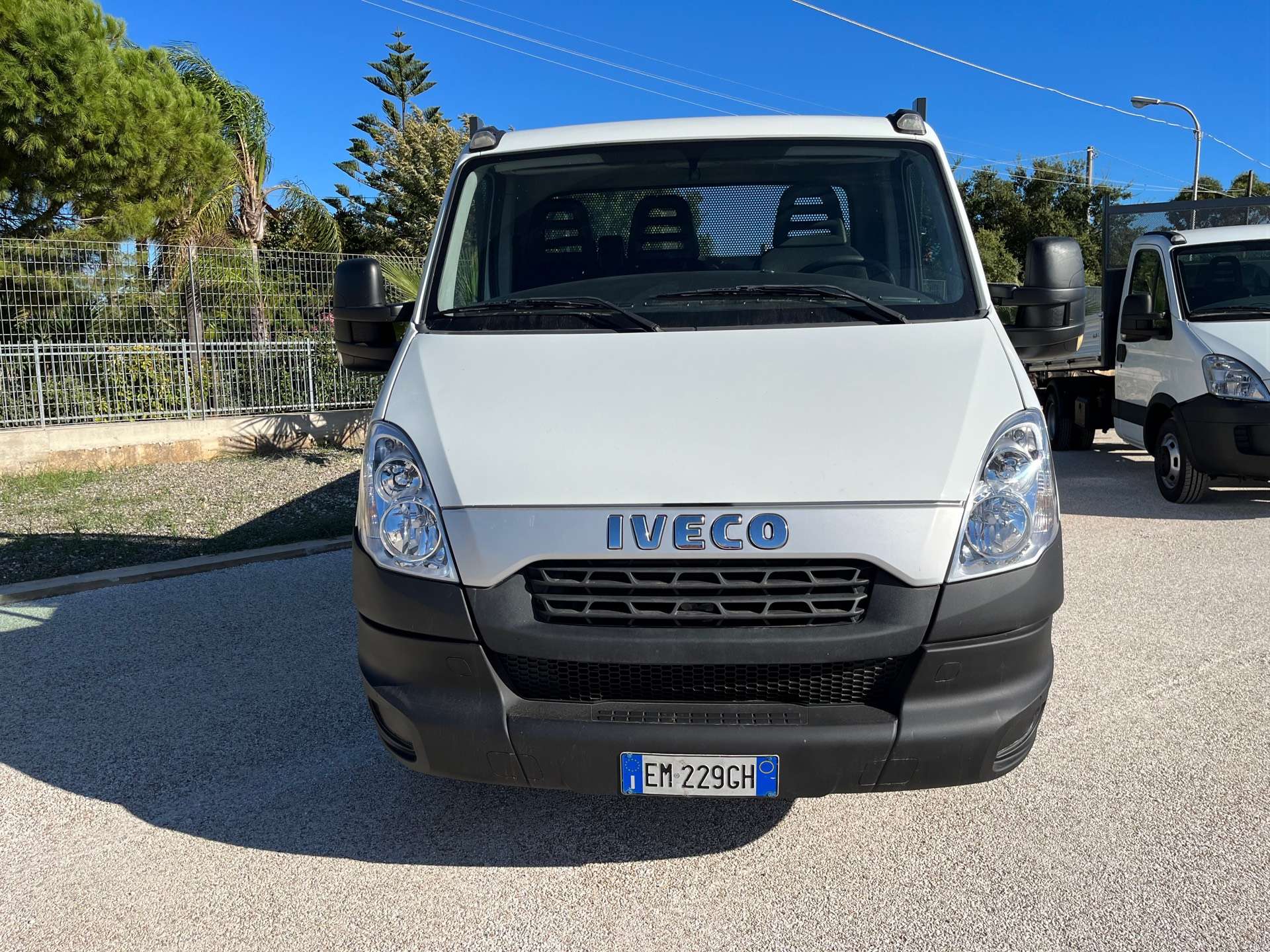 Iveco Daily35C13 RIBALTABILE TRILATERALE  PASSO 3750