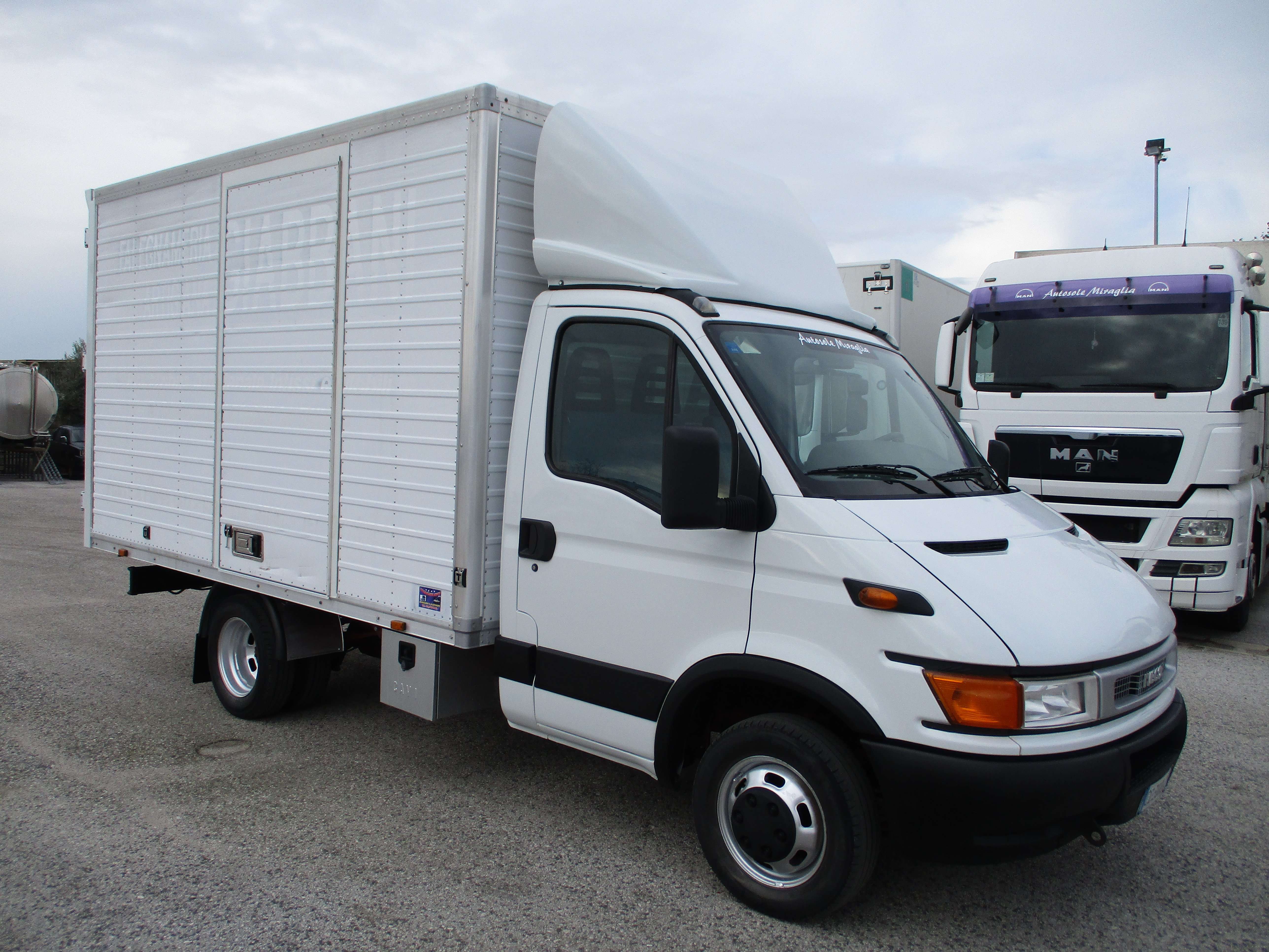 Iveco Daily35 C 13 2.8 130 CV FURGONE LEGA L. 132000 KM CERTI