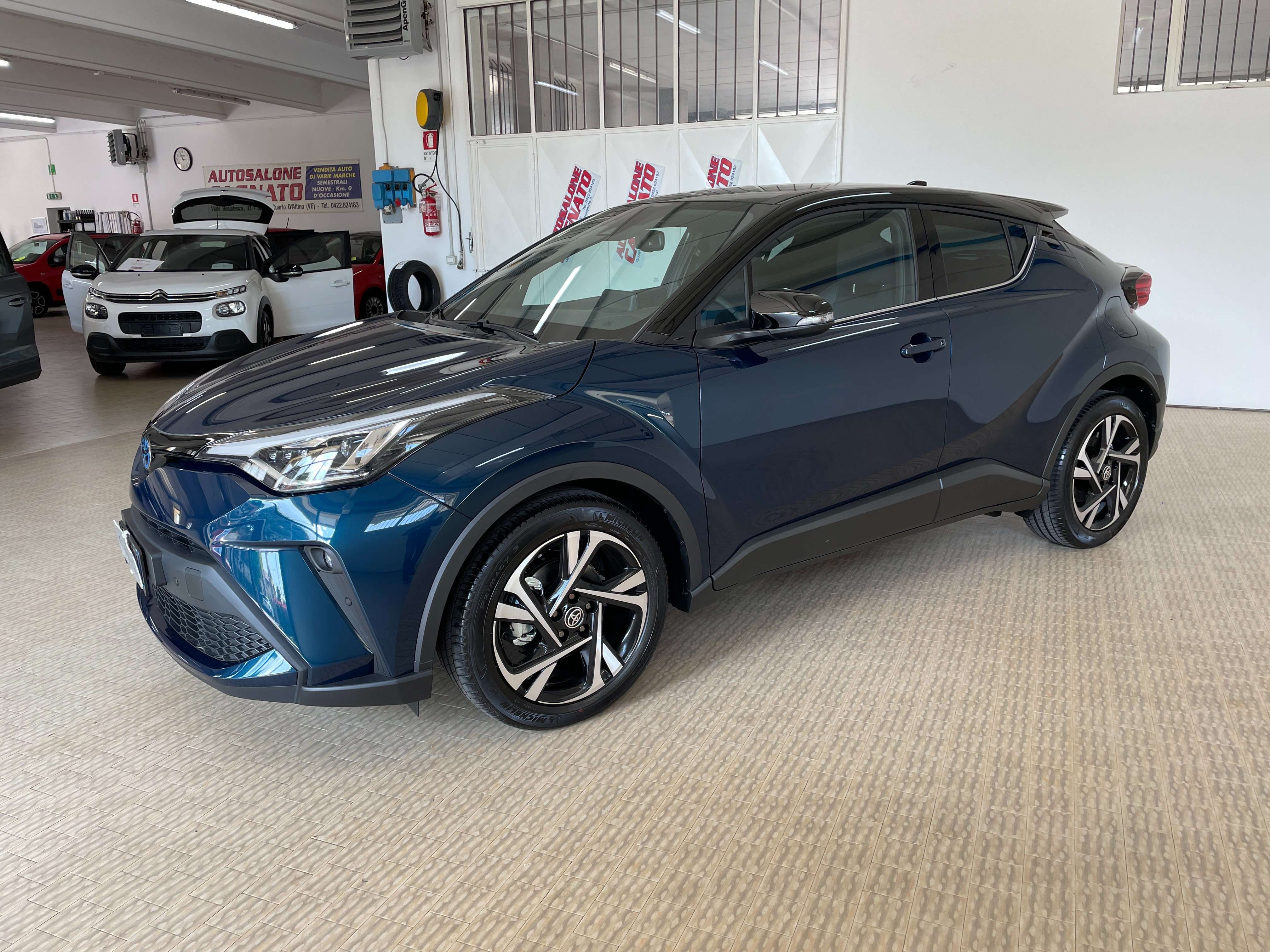 Toyota C-HR1.8h Trend e-cvt Km0 Bicolor Dark Teal Mica&Black