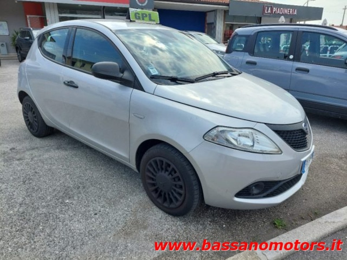 LANCIA Ypsilon 3ª serie Ypsilon 1.2 69 CV 5 porte GPL Ecochic Elefantino Blu