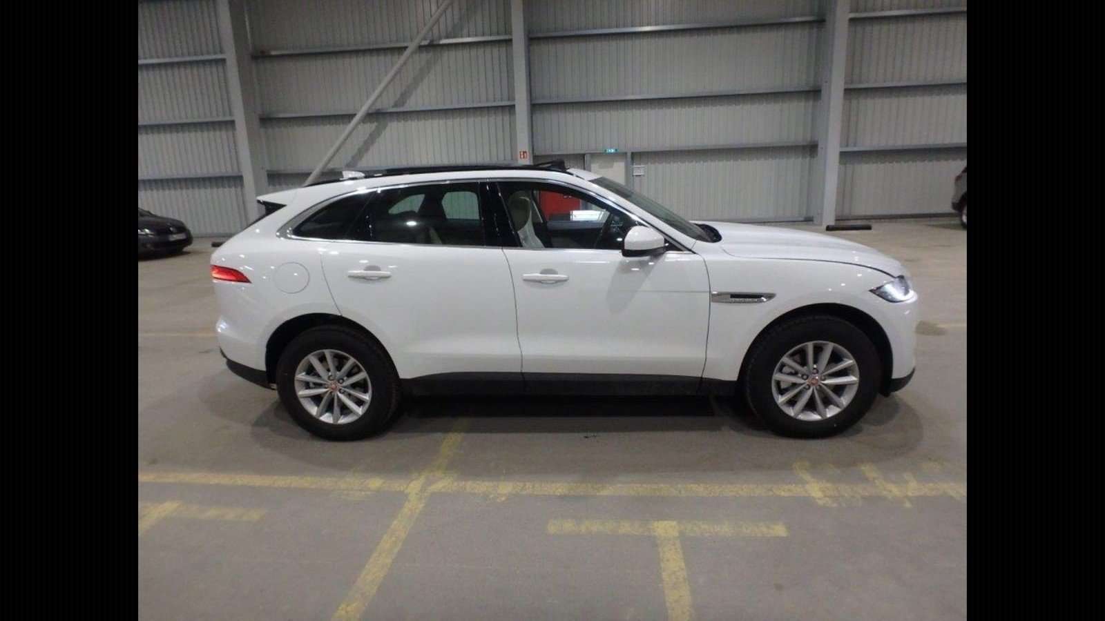 Jaguar F-Pace2.0d i4 Prestige awd 240cv auto my18