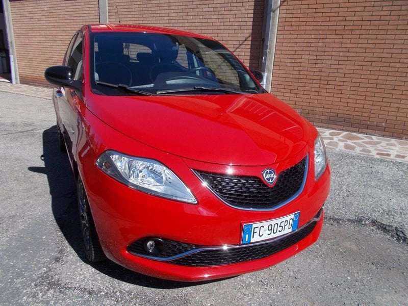 Lancia Ypsilon1.2 69 CV 5 porte GPL Ecochic Gold 338.7575187