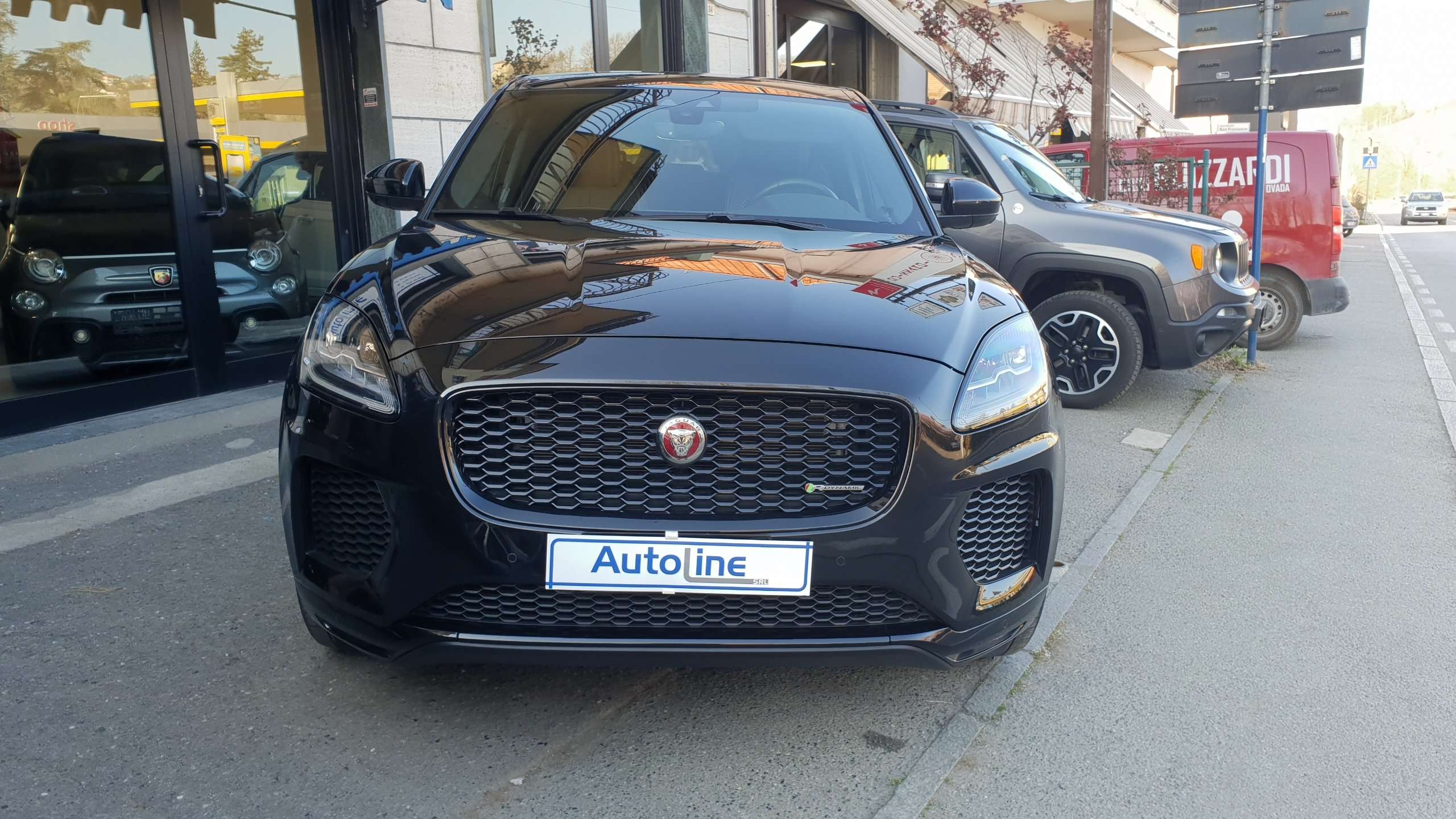 Jaguar E-Pace2.0D 150 CV R-Dynamic S BLACK PACK CERCHI 20"