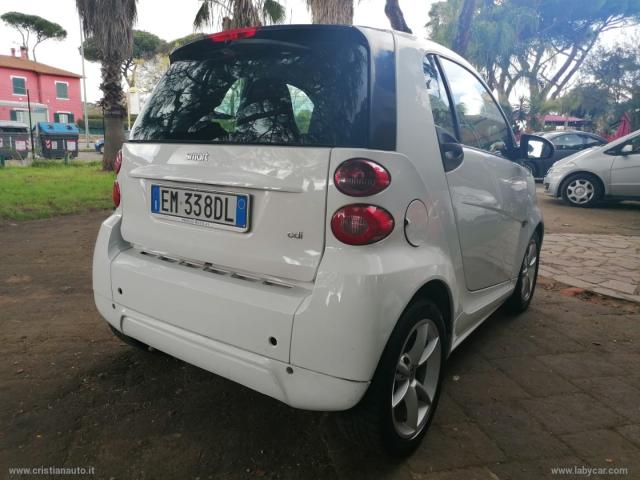 Smart fortwo 800 40 kw coupá© pulse cdi