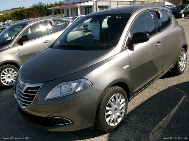 Lancia ypsilon 1.3 mjt 95 cv 5p. s&s silver