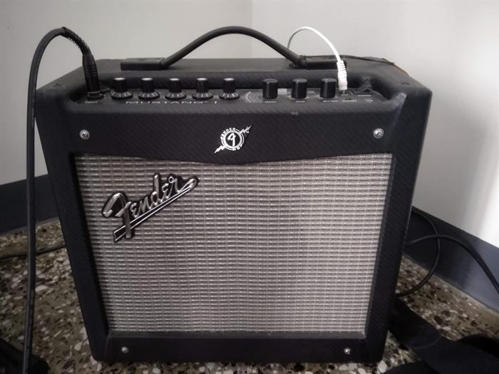 AMPLIFICATORE CHITARRA ELETTRICA FENDER MUSTANG I