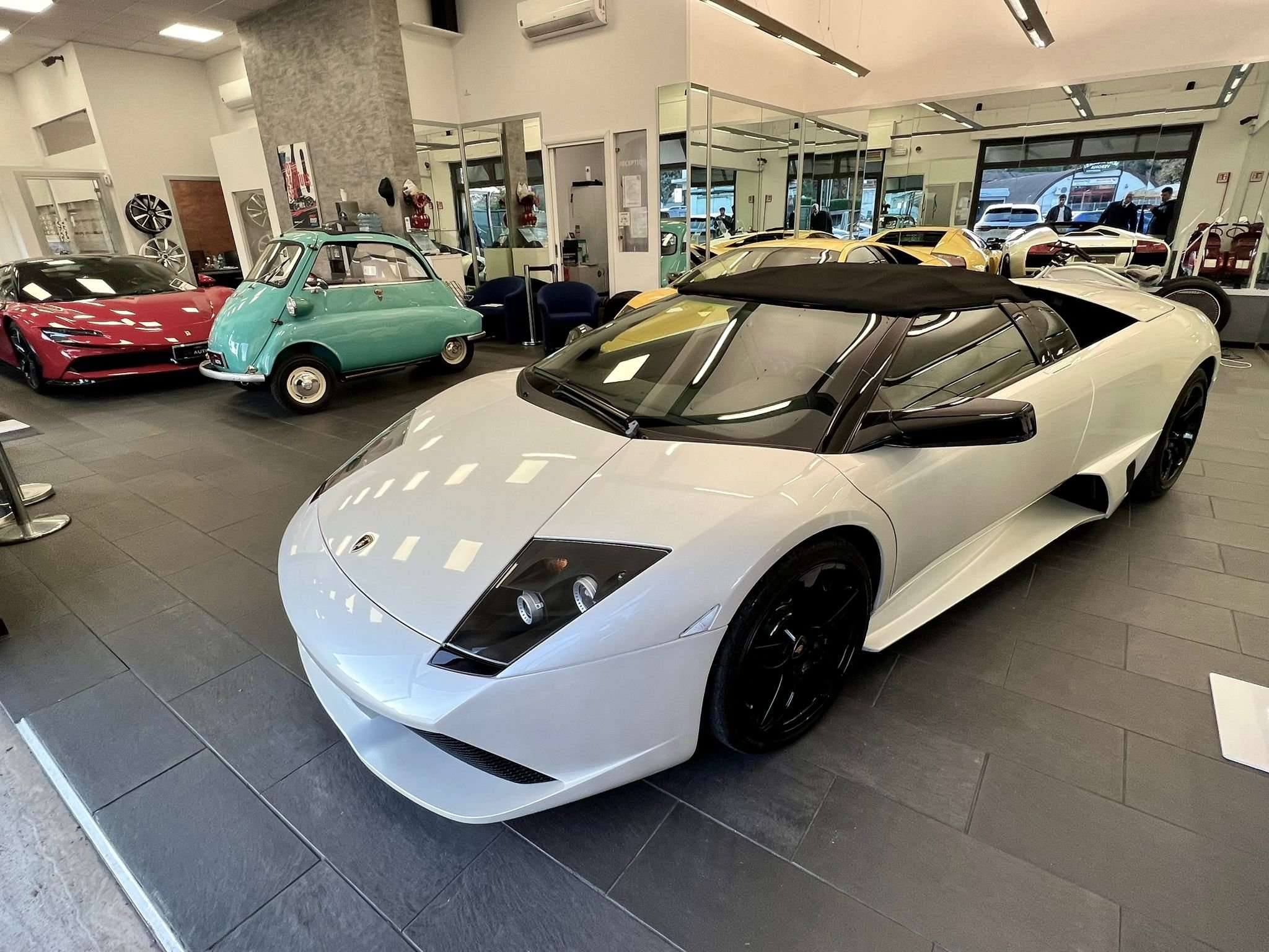 Lamborghini MurciélagoRoadster 6.5 LP 640 / LP640 ITALIANA