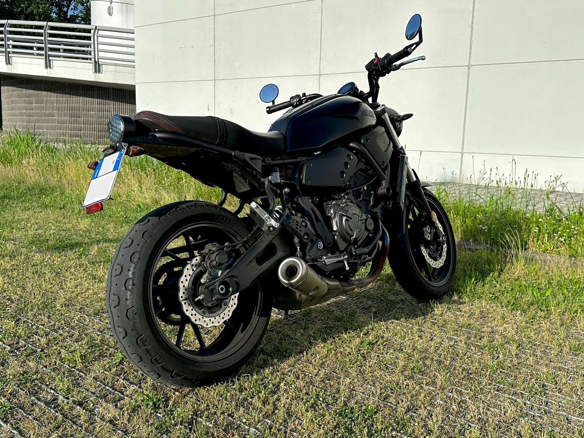 Yamaha XSR 700full black