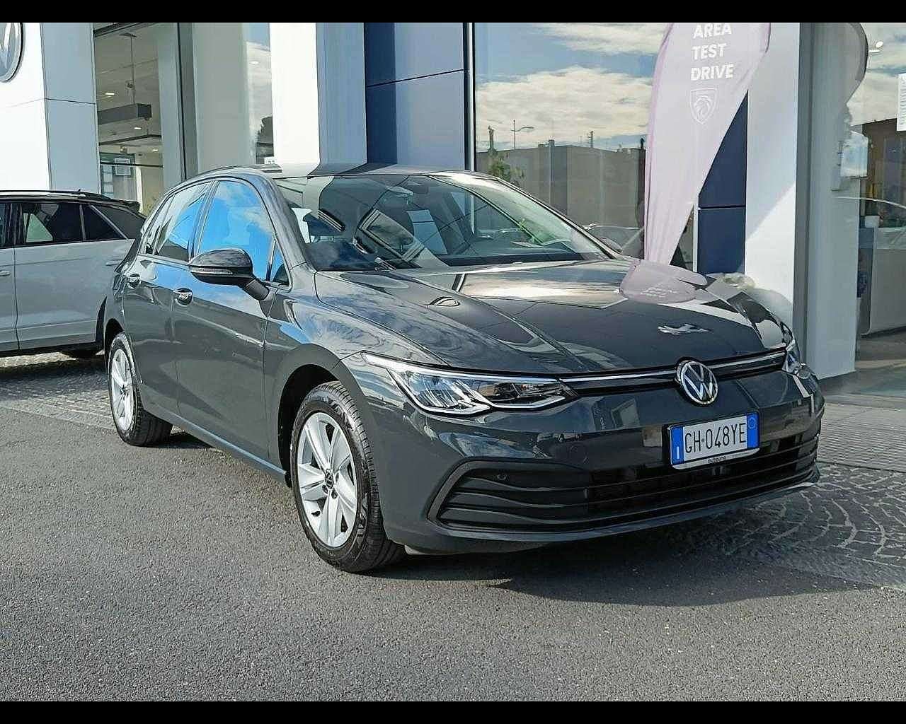 Volkswagen GolfGOLF 8 1.5 TGI LIFE 130CV DSG MY 22