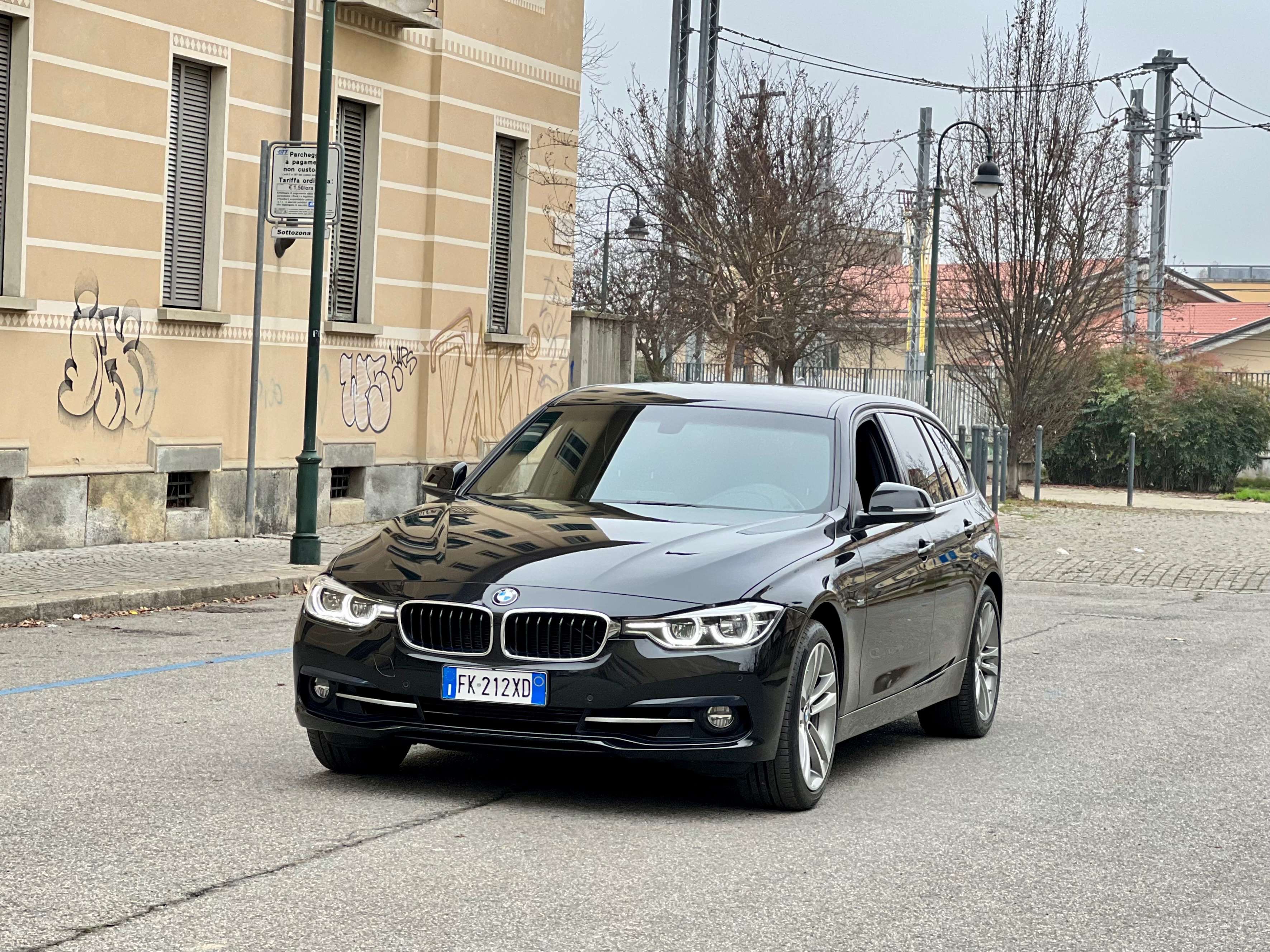 BMW 320- 330 dA Touring 258cv aut.8 xDrive E6 Sport IND.