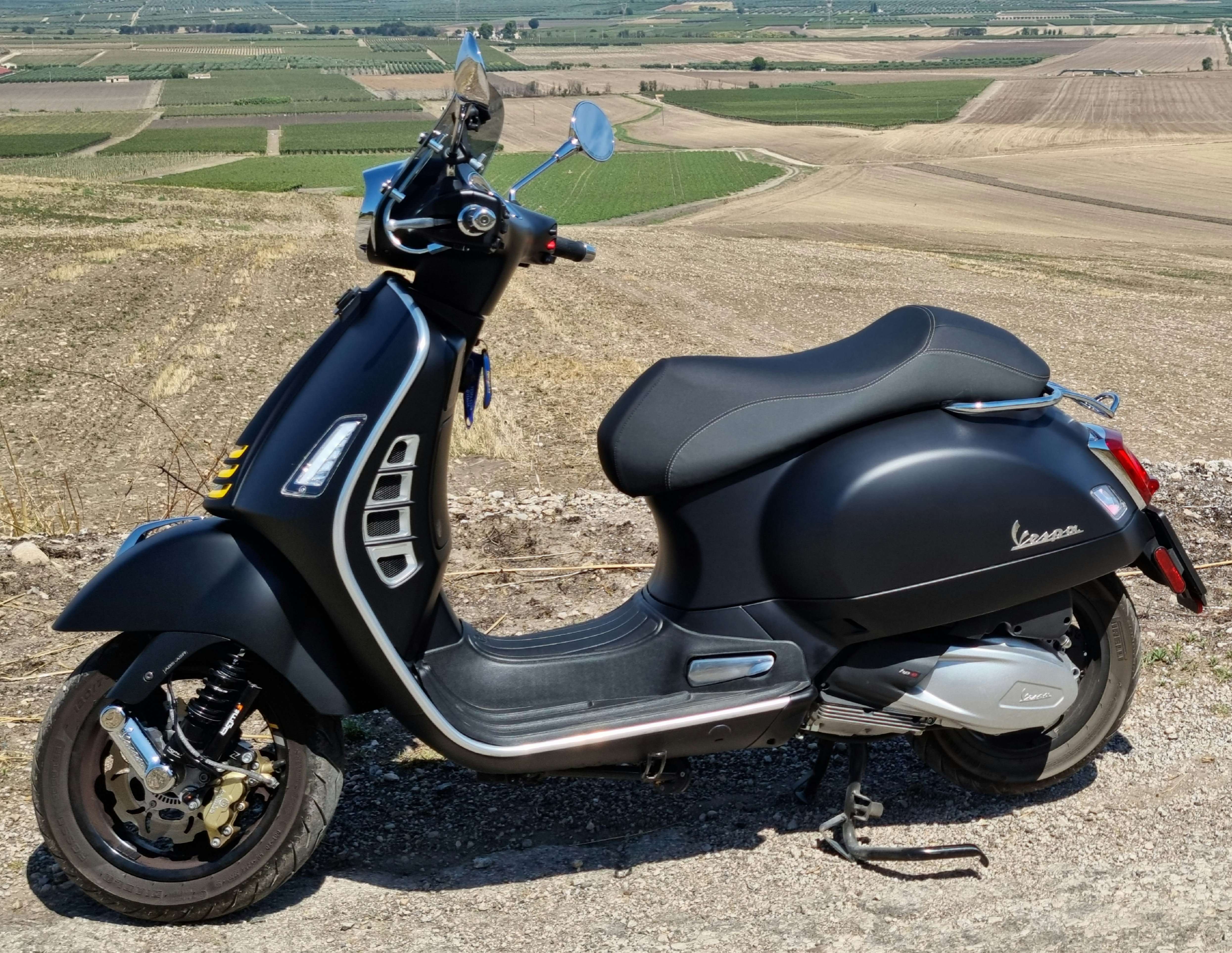 Vespa GTS Super Tech 300HPE