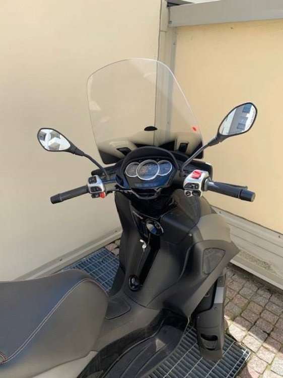 Piaggio MP3 YOURBANPiaggio Mp3 300 ie Yourban Sport ERL