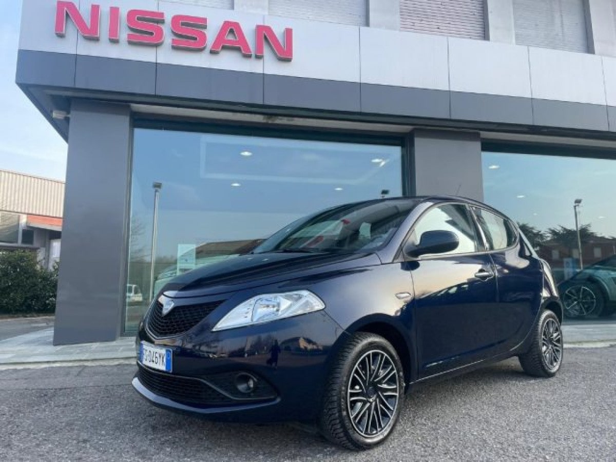 LANCIA Ypsilon 3ª serie Ypsilon 1.2 69 CV 5 porte GPL Ecochic Gold