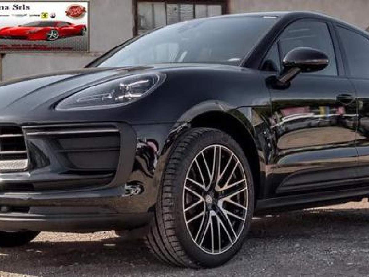 PORSCHE Macan 2.0 T