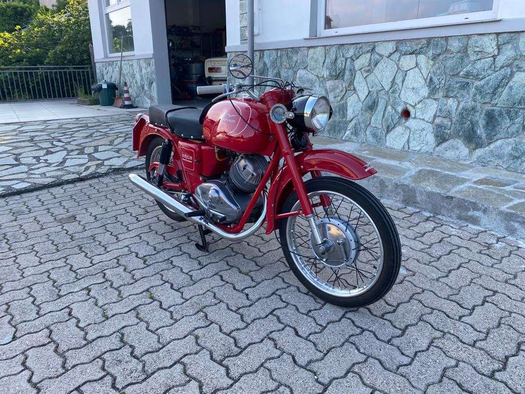 Moto Guzzi Lodola235 GT