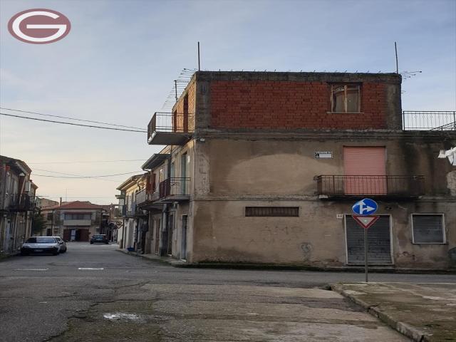 Casa indipendente in vendita a cittanova centrale