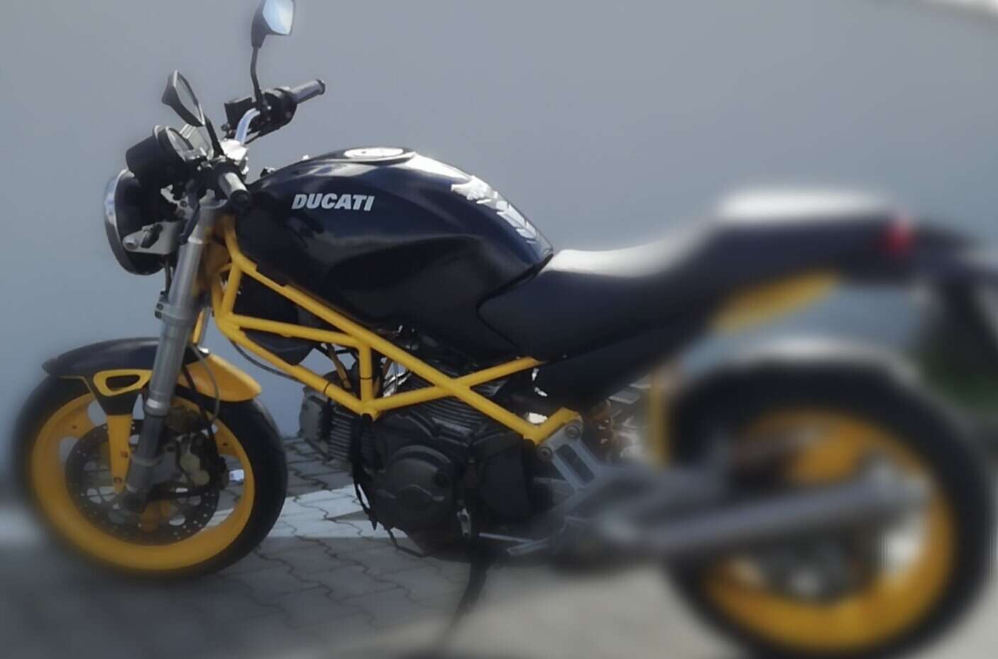 Ducati Monster 600