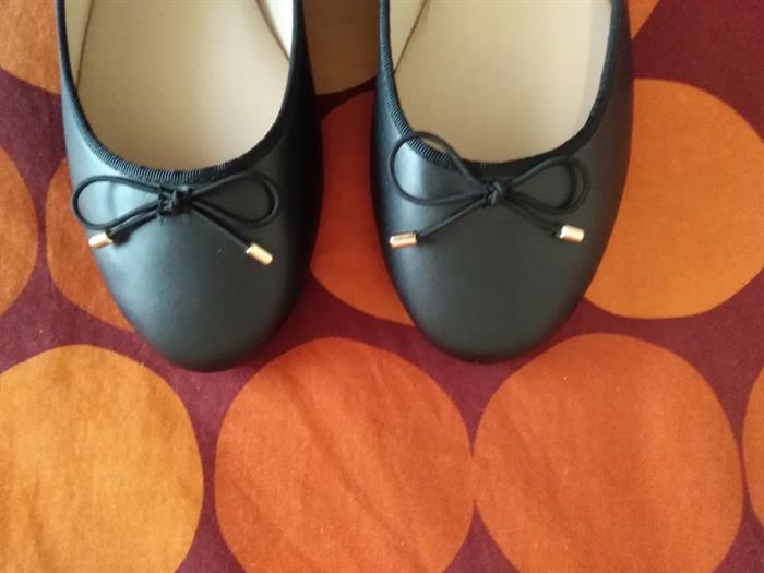 SCARPE BALLERINE PARFOIS N.39 NERE