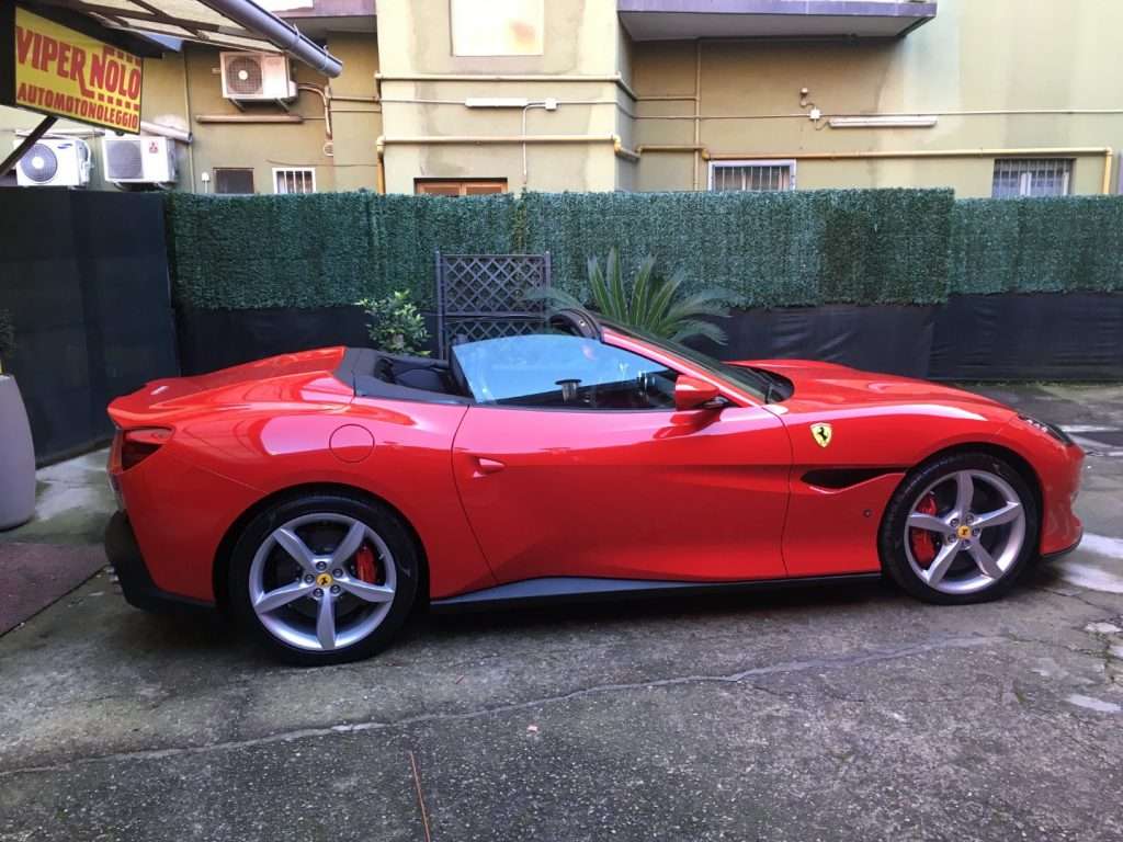 Ferrari Portofino"SOLO NOLEGGIO/ONLY RENT"