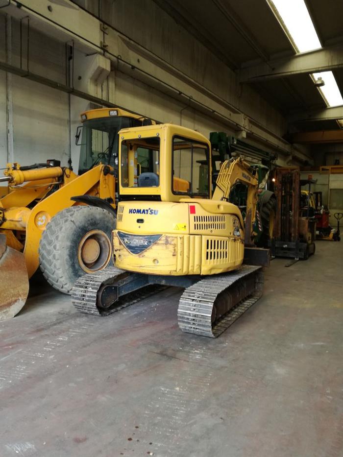 KOMATSU PC40