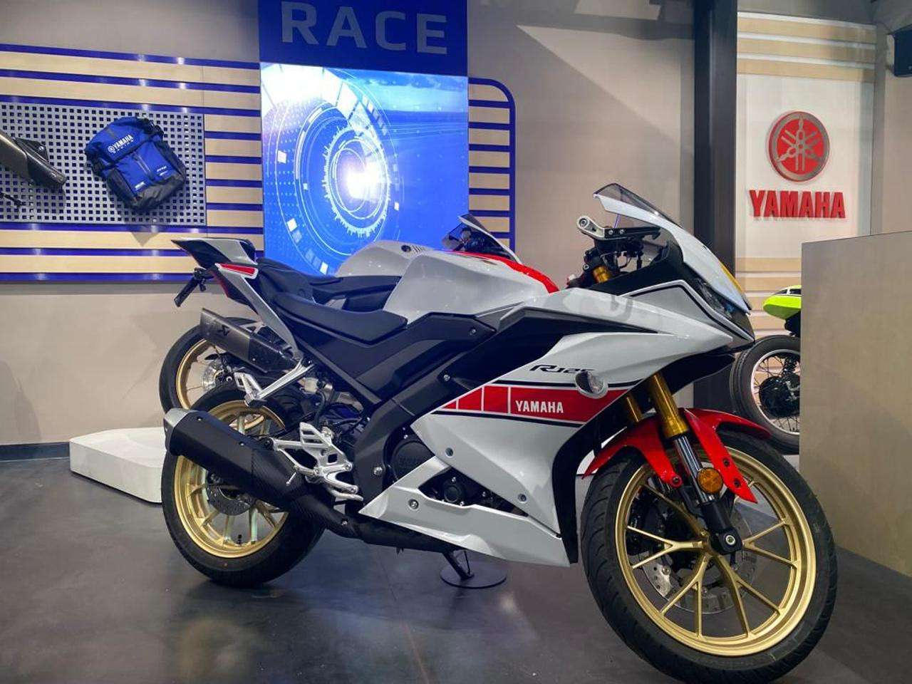 Yamaha YZF R125 R125